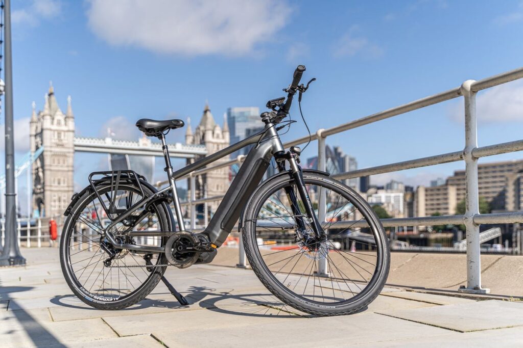 Volt Infinity Shimano Steps e-bike: automatic cycle fun in the city ...